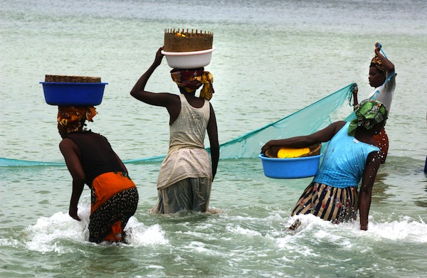 Epic Photographs of Fishing Around the World - Voyage Vixens